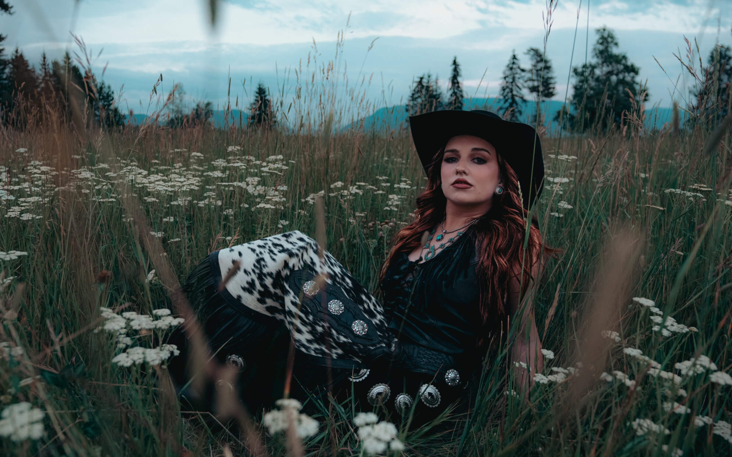 Noeline Hofmann | Country 2 Country